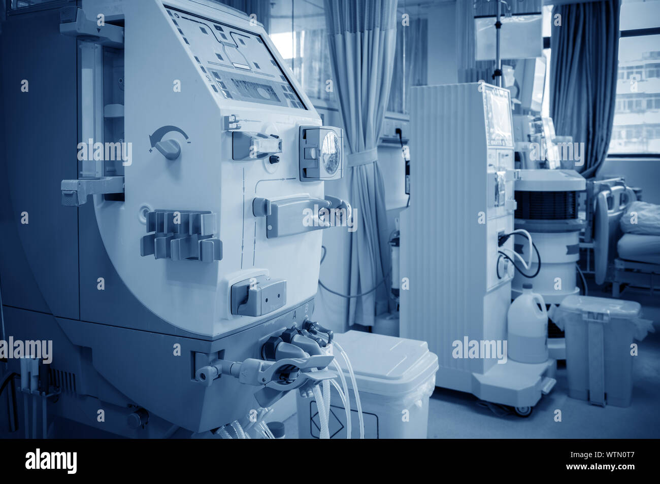 Monitor kidney dialysis machine hi-res stock photography and images - Alamy