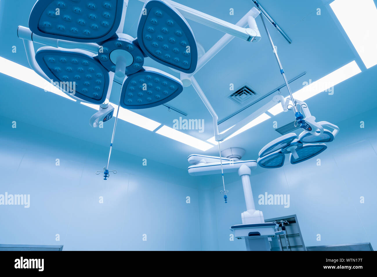 Shadowless background hi-res stock photography and images - Alamy