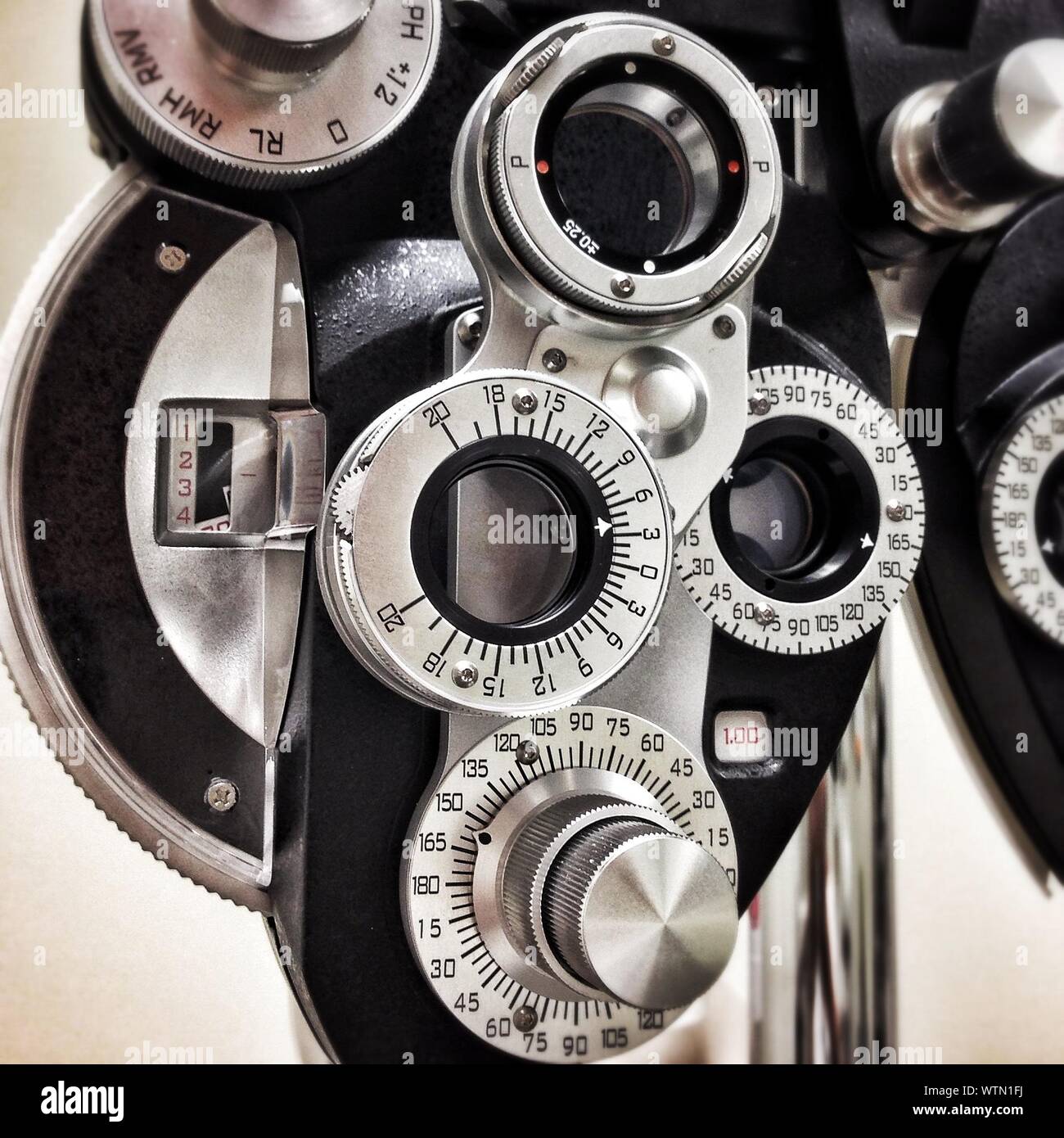 Phoropter diagnostic hi-res stock photography and images - Alamy