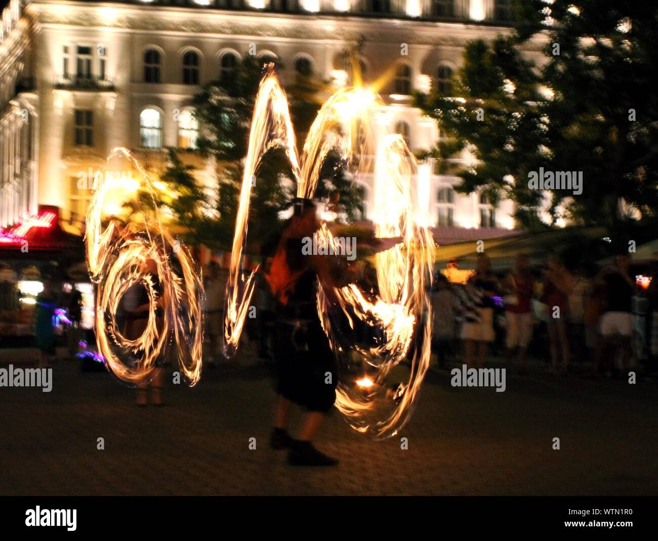 Stunt man fire hi-res stock photography and images - Alamy