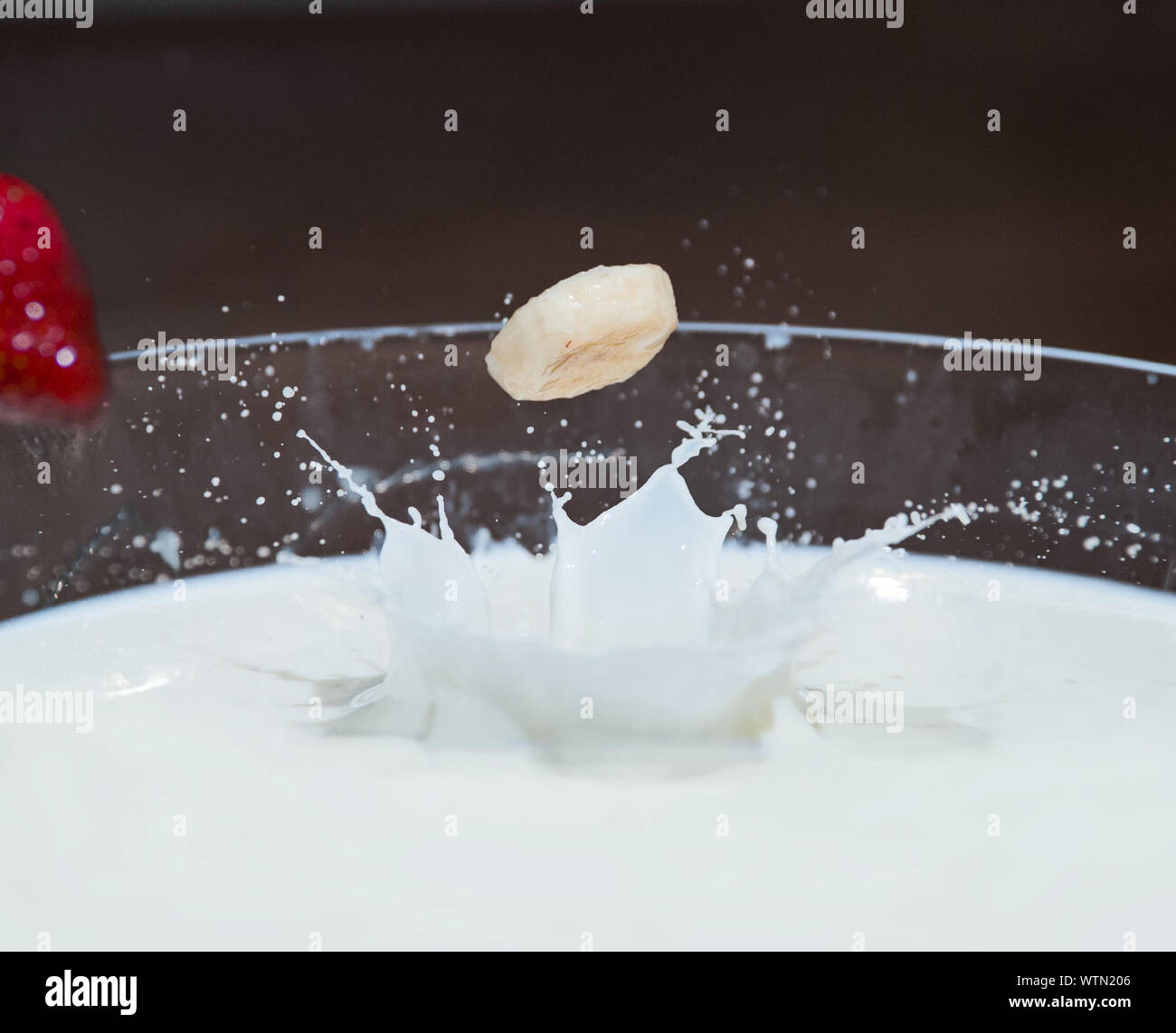 Falling milk hi-res stock photography and images - Alamy