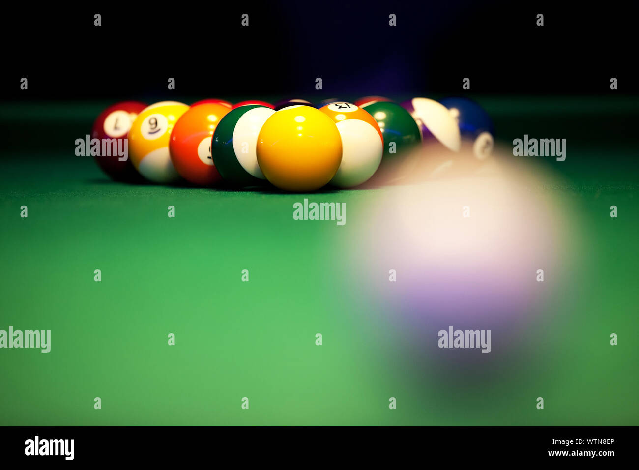 Arranged balls hi-res stock photography and images - Alamy