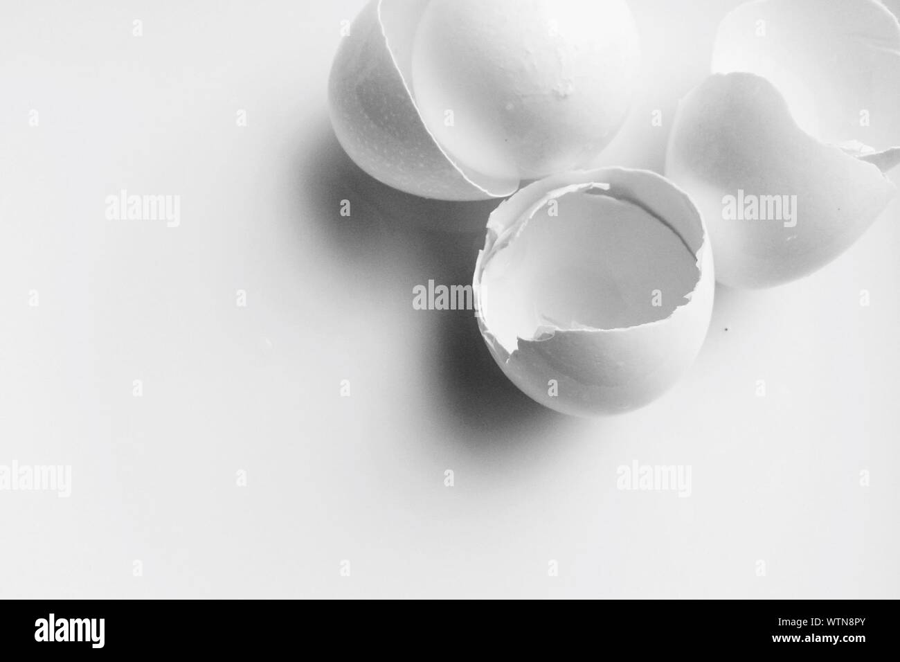 Cracked egg no shell hi-res stock photography and images - Alamy