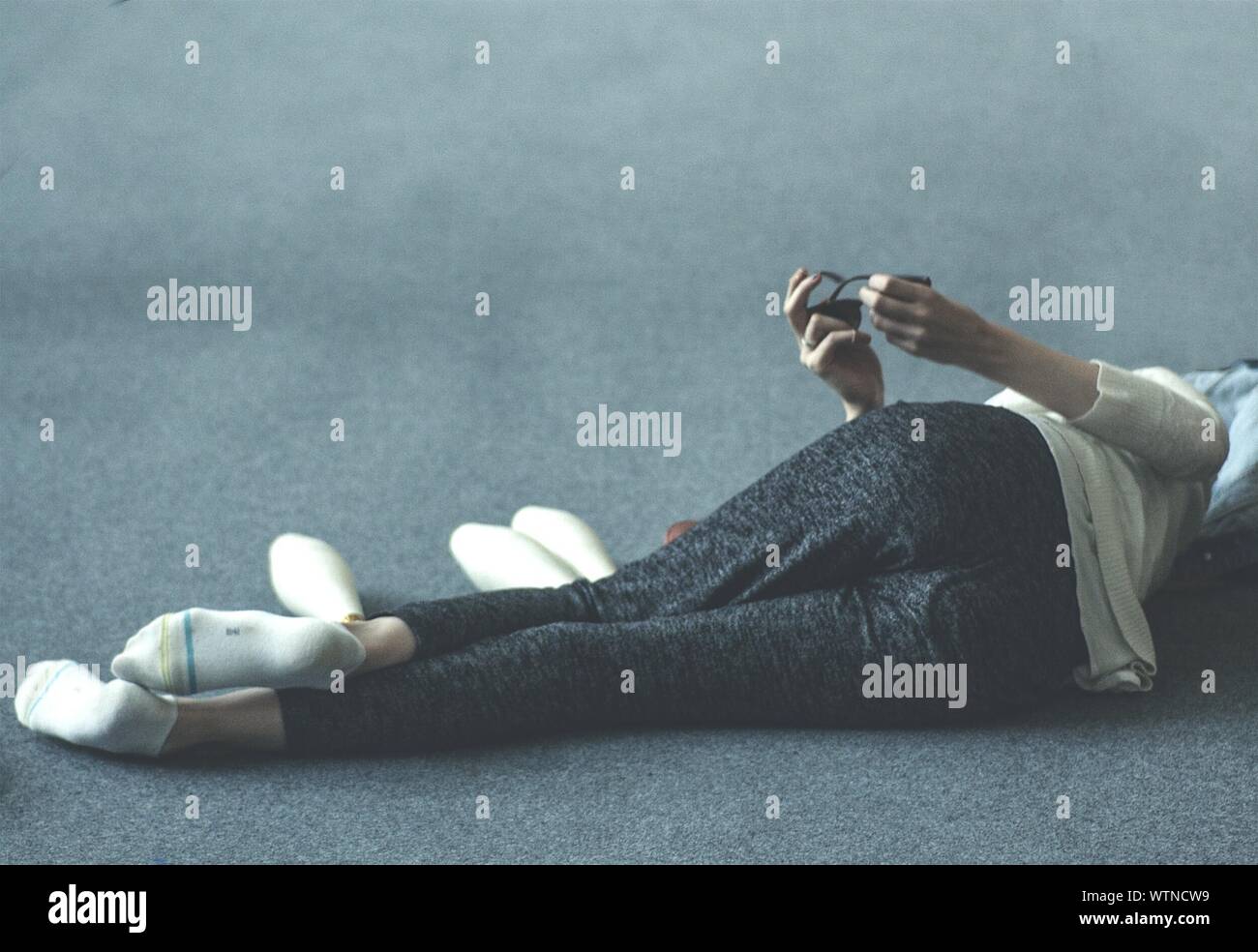 Woman Juggling High Resolution Stock Photography and Images - Alamy