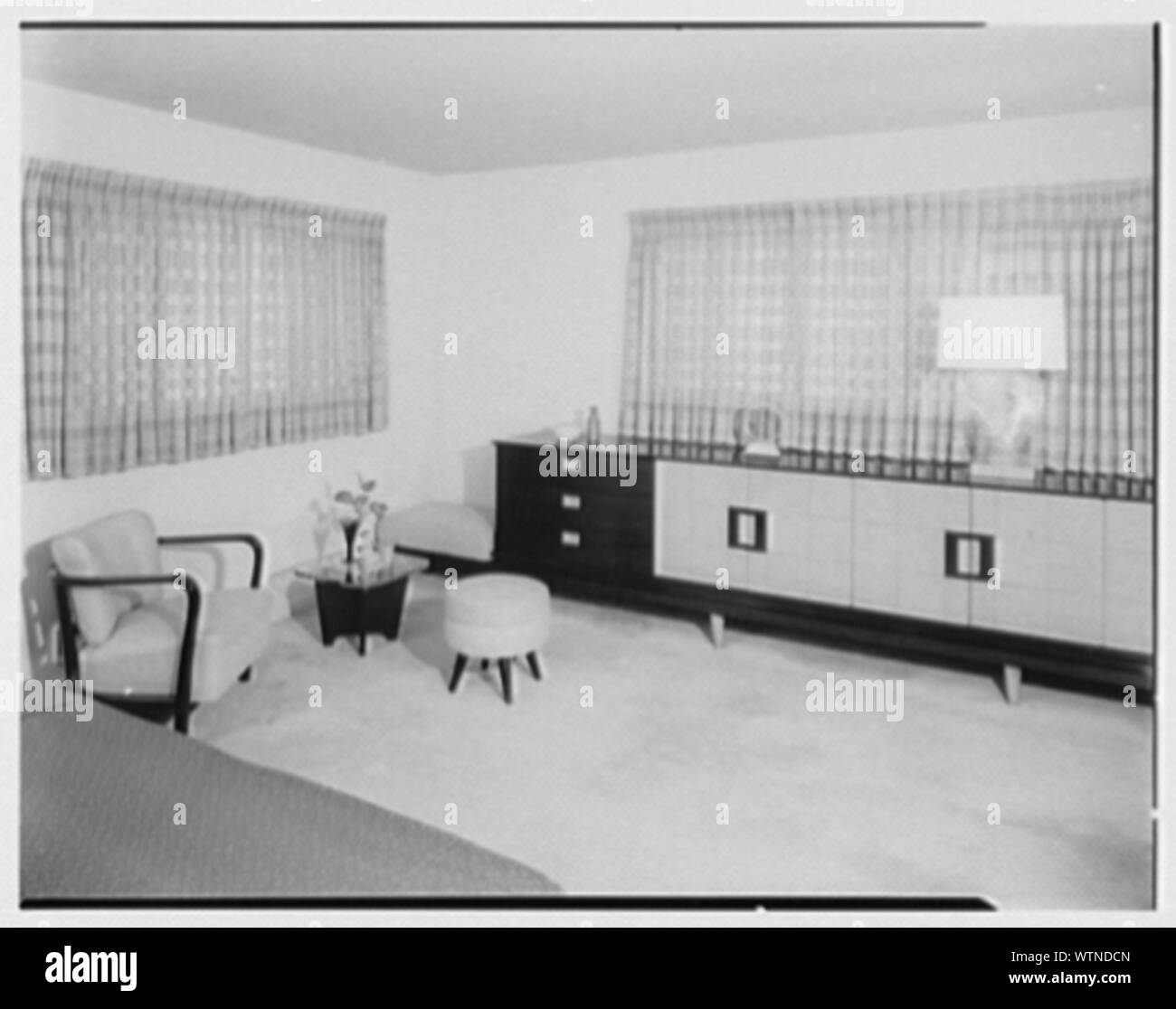 Mr. and Mrs. Gustav Jaff, residence on Atkinson Rd., Rockville Centre ...