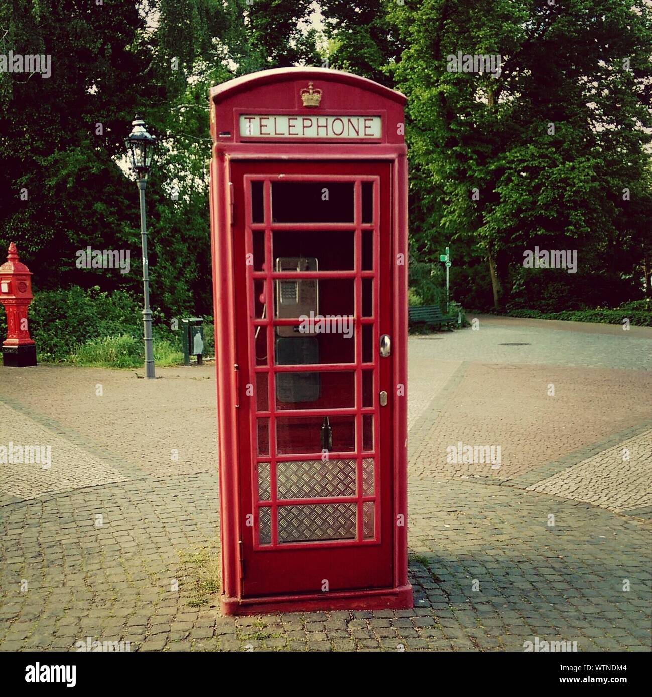 English booth hi-res stock photography and images - Alamy