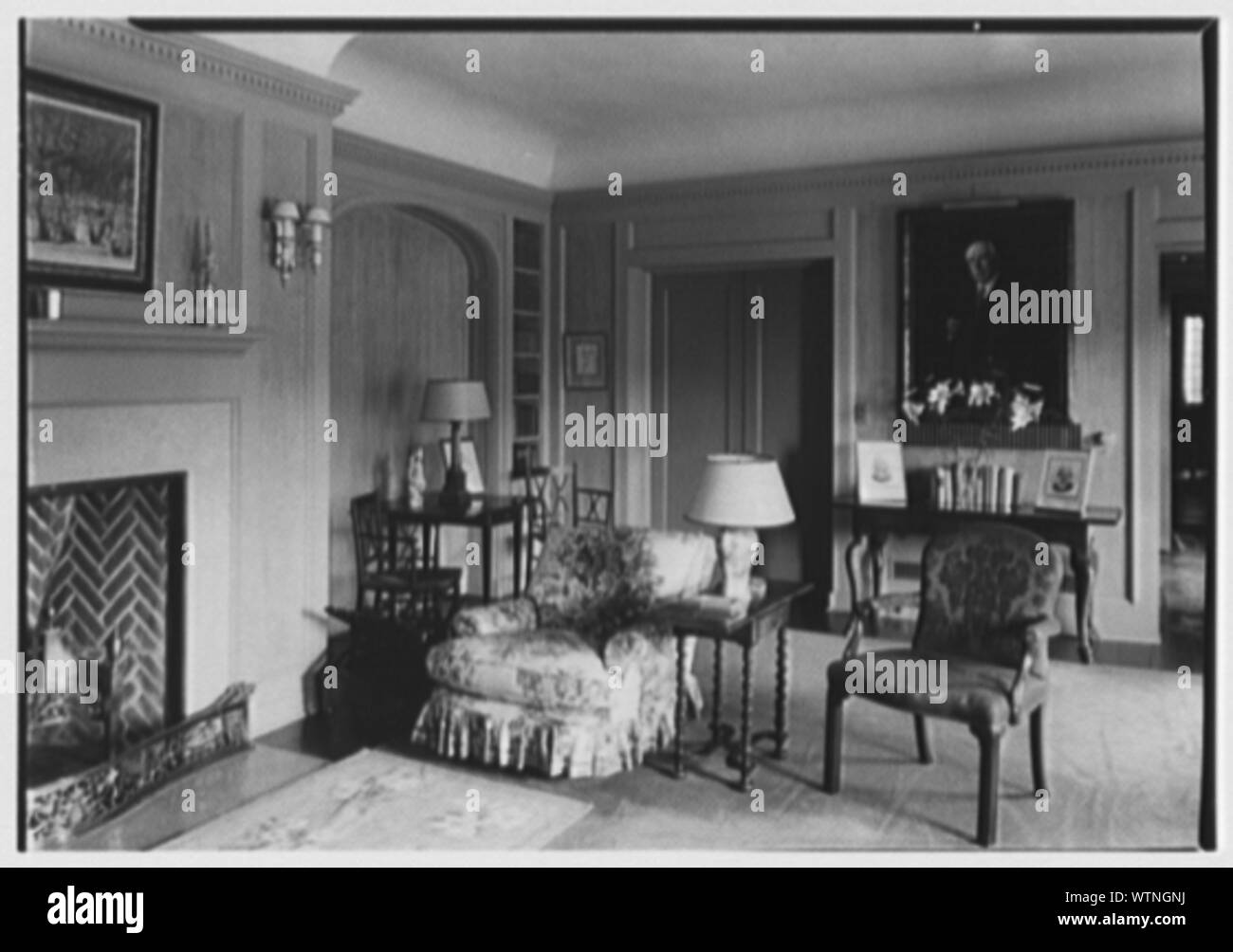 Mr. and Mrs. Joseph S. Graydon, Cobble Court, residence at Drake and ...