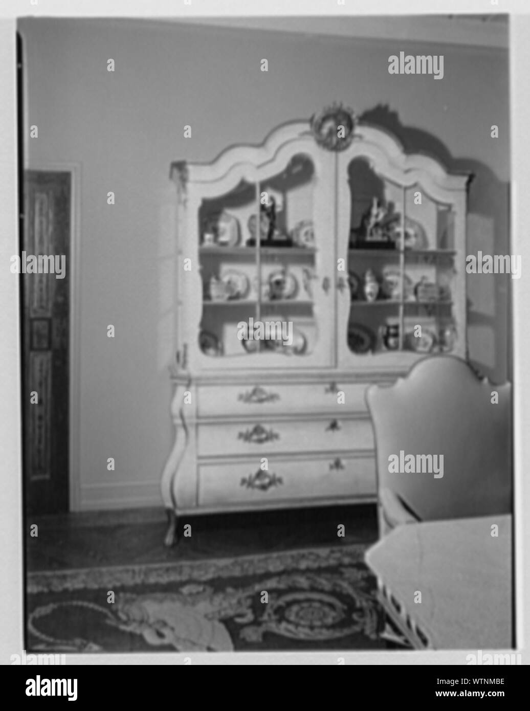 Mr. and Mrs. Theron Catlin, residence at 41 W. Brentmoor Park, Saint ...