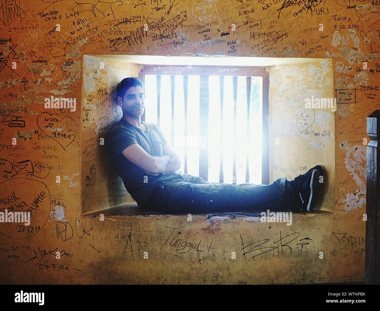 Window text hi-res stock photography and images - Alamy