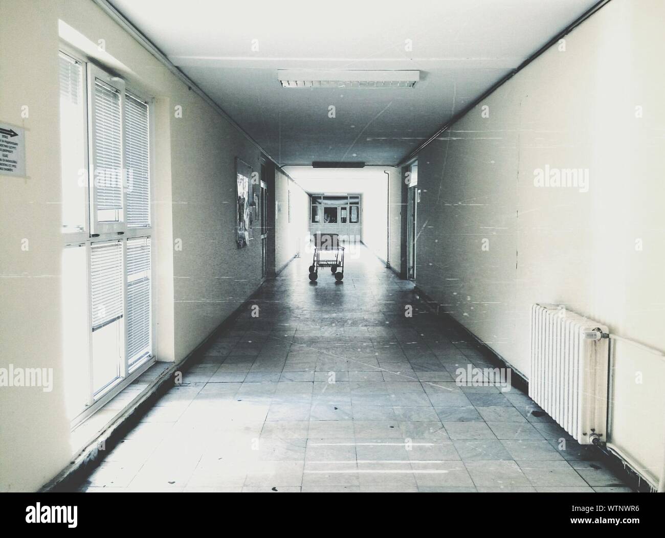 Hospital stretcher corridor hi-res stock photography and images - Alamy Hospital stretcher corridor hi-res stock photography and images - Alamy