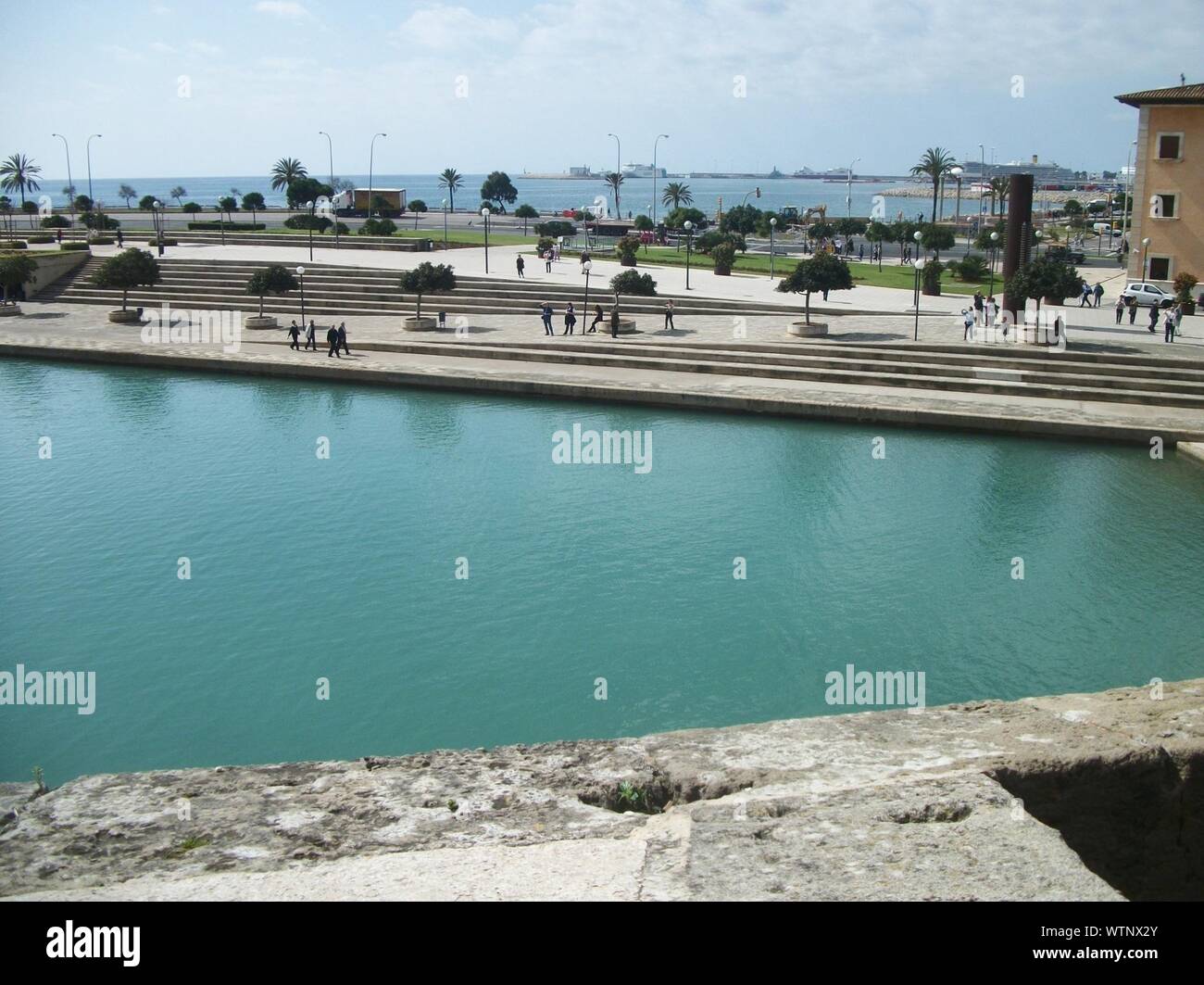 Concrete sea structure hi-res stock photography and images - Alamy