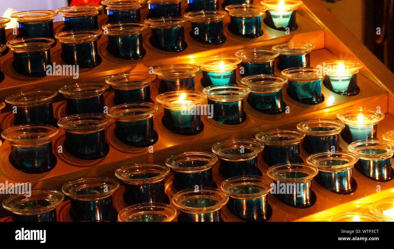 Candle rack hi-res stock photography and images - Alamy