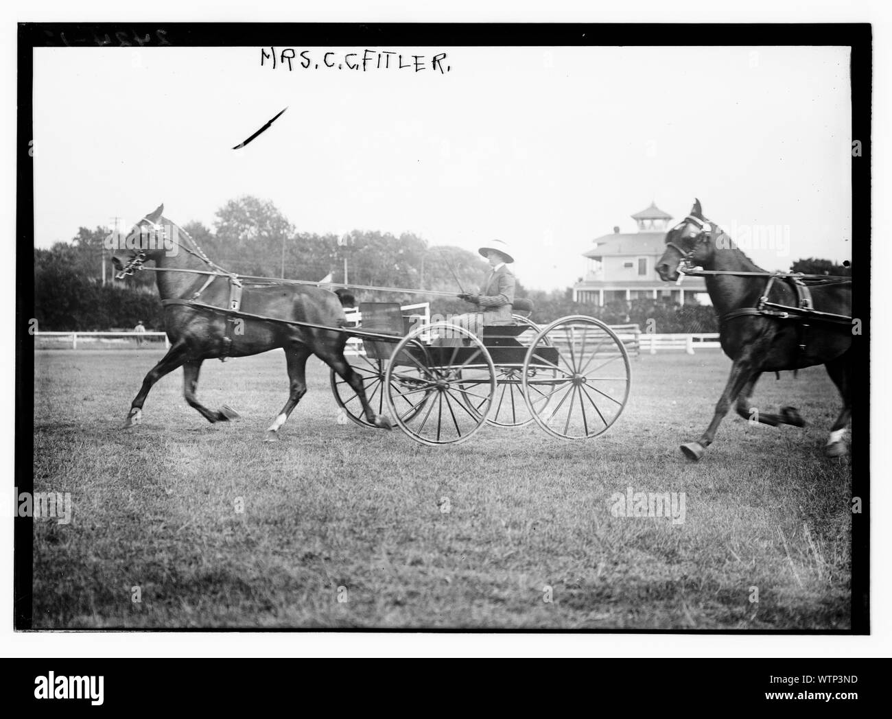 Mrs circle hi-res stock photography and images - Alamy