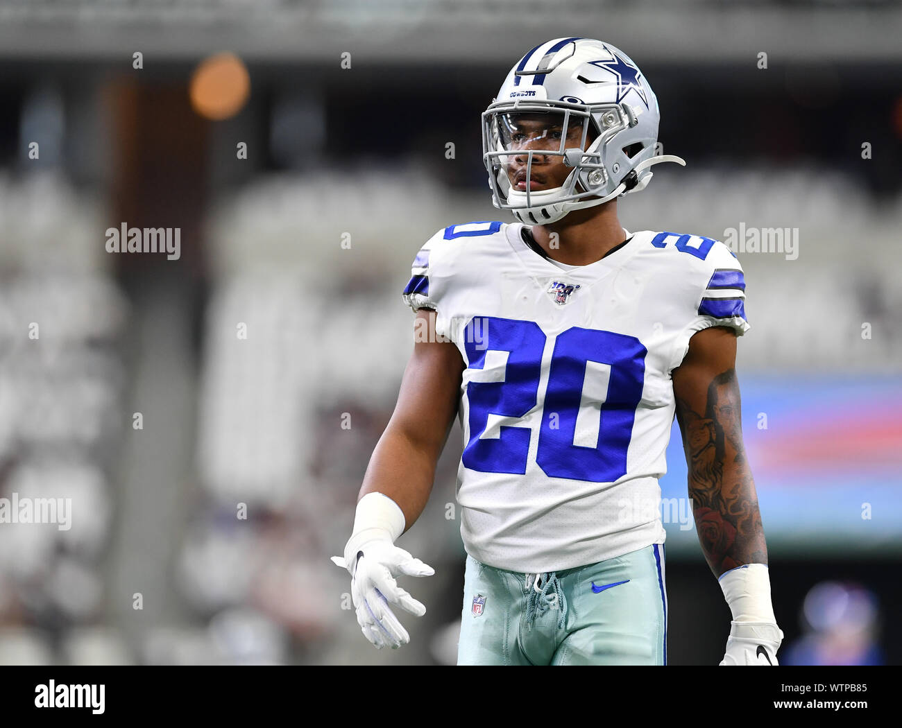 Arlington, Texas, USA. 8th Sep, 2019. Dallas Cowboys running back Tony ...