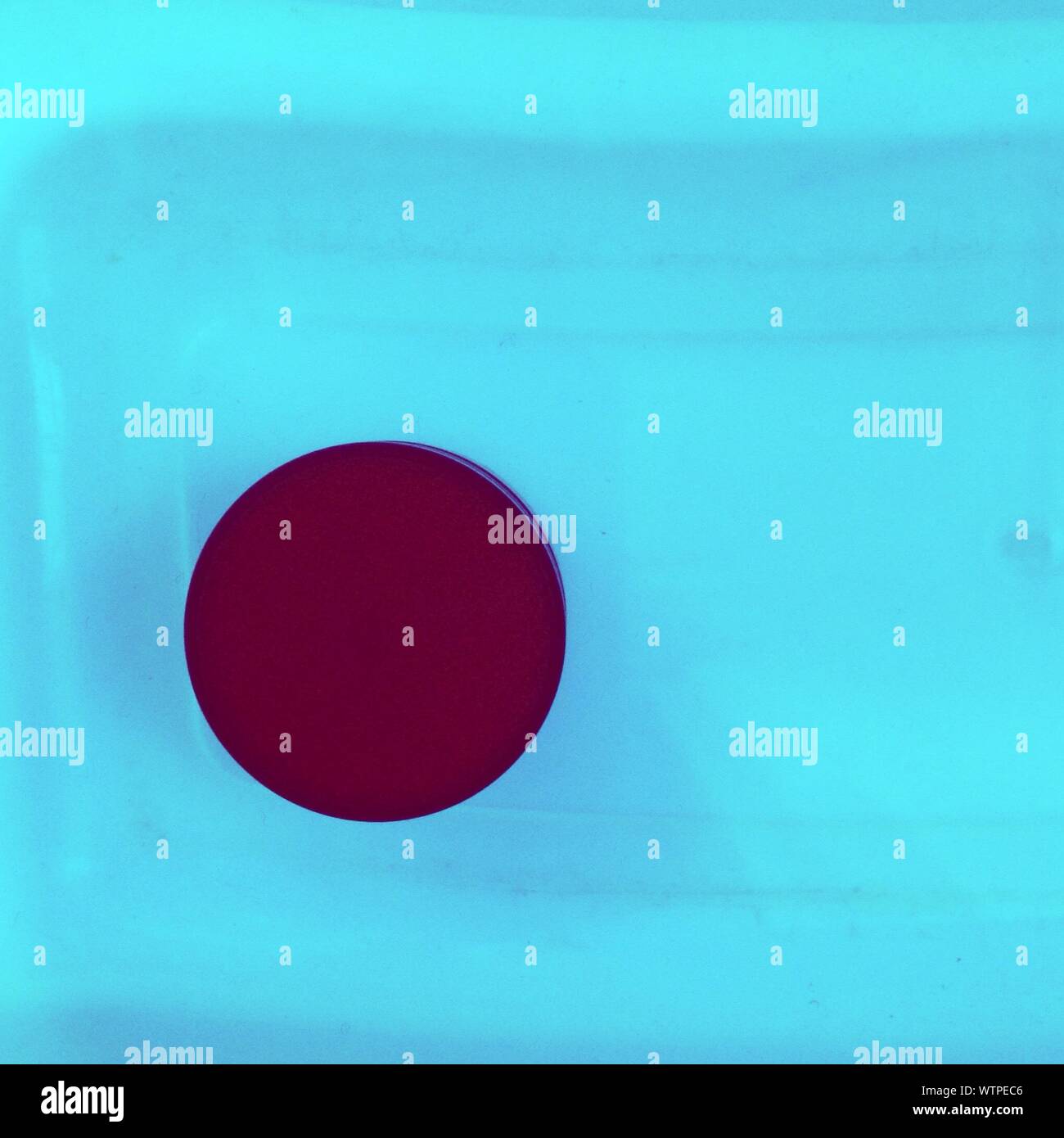 Black circular hi-res stock photography and images - Alamy