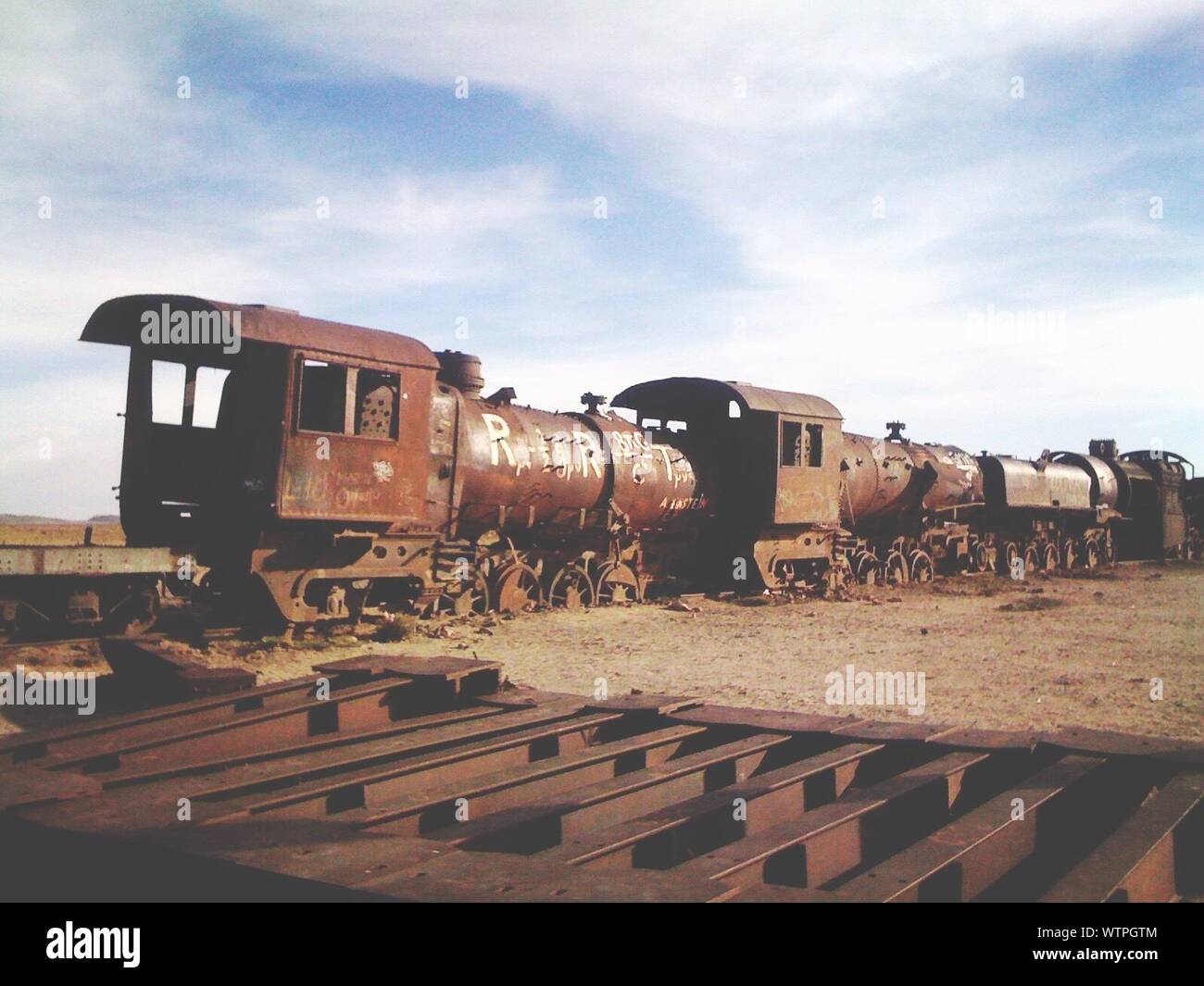 Abandoned train yard hi-res stock photography and images - Alamy
