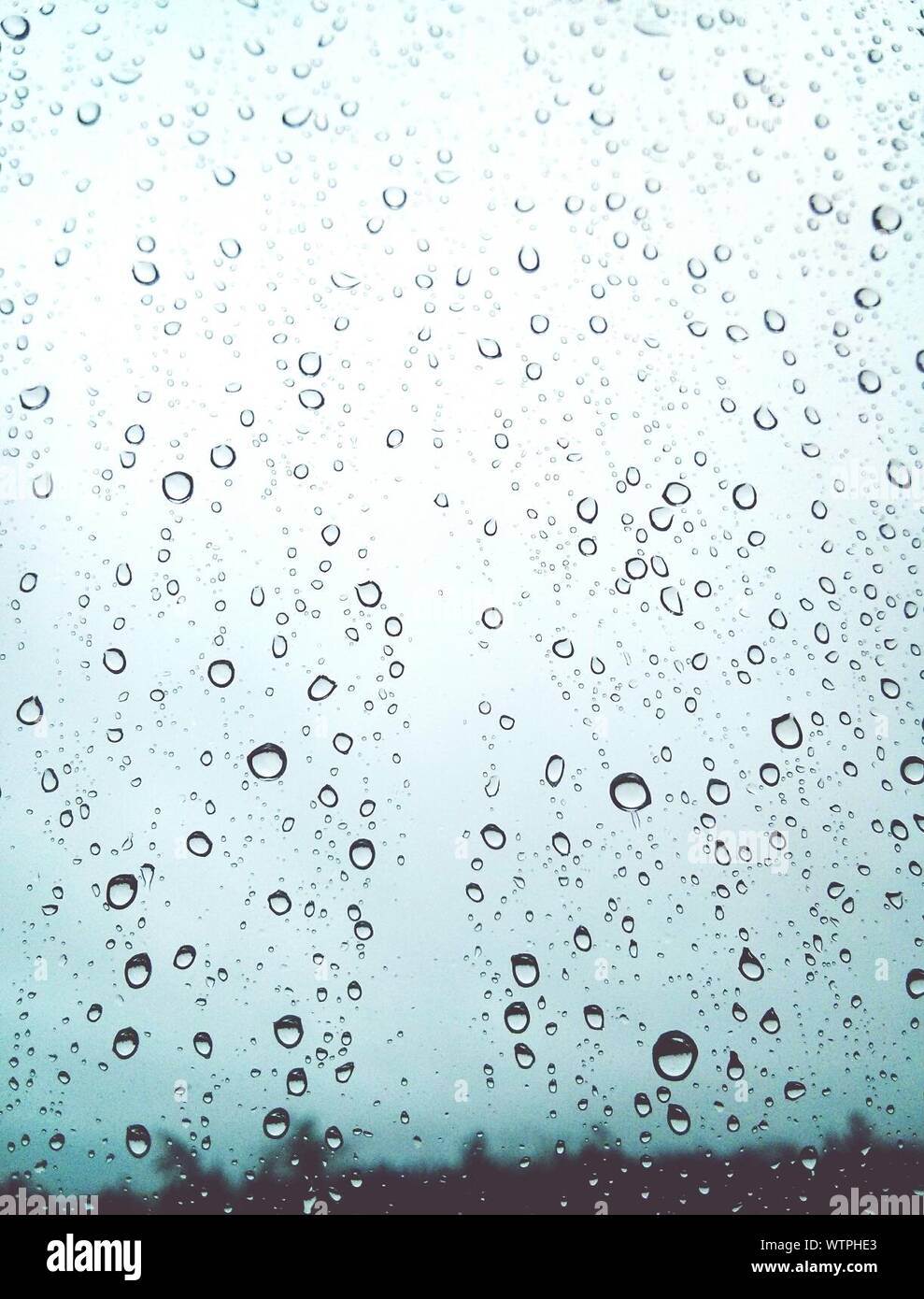 Window frame rain hi-res stock photography and images - Alamy