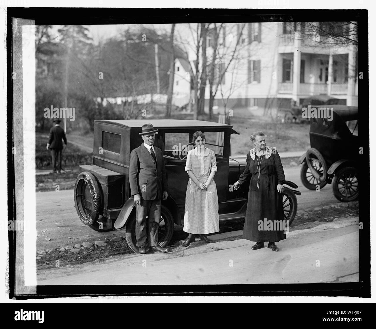Mrs. E.J. Roseberry & family Stock Photo - Alamy