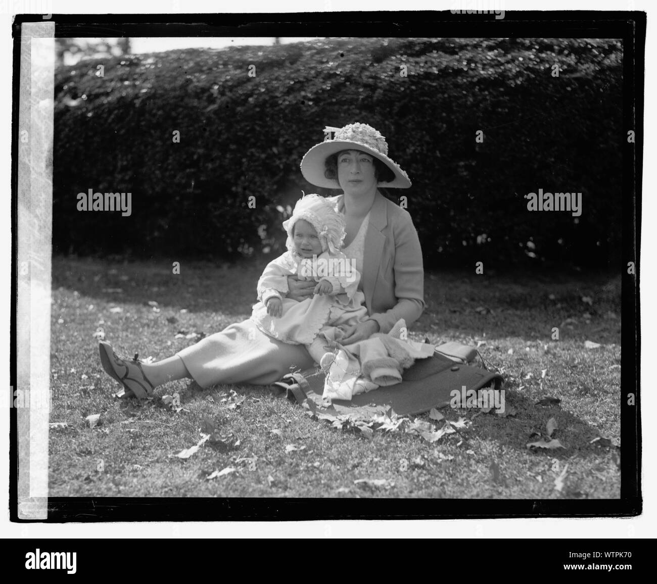 Mrs. Ed. B. McLean & Emily McLean, 11/13/22 Stock Photo - Alamy