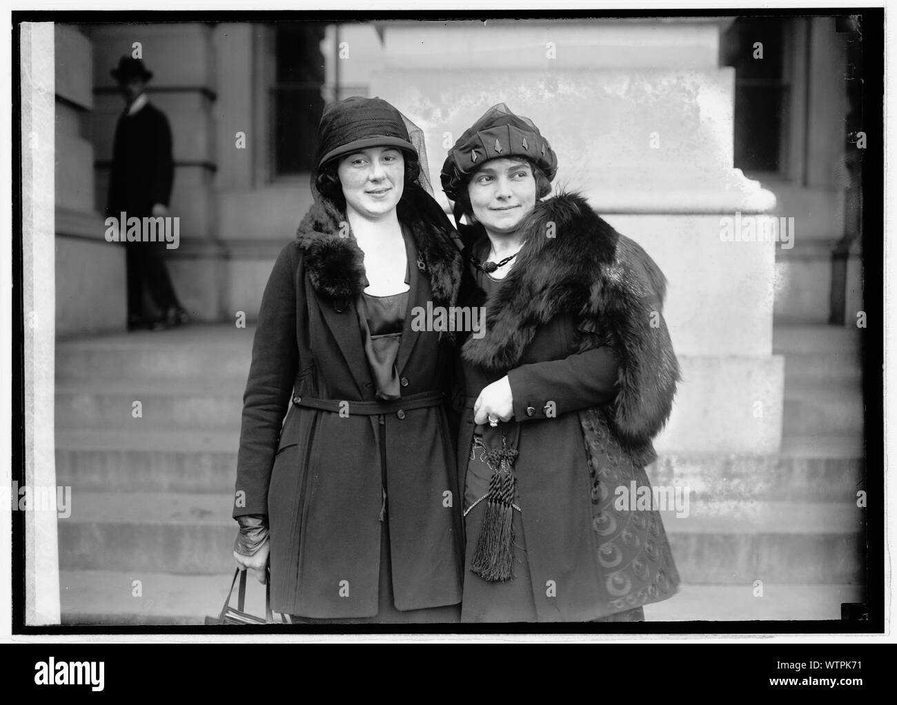Mrs. Ed. Chambers & Mrs. Sid Hatchfield, 10/25/21 Stock Photo - Alamy
