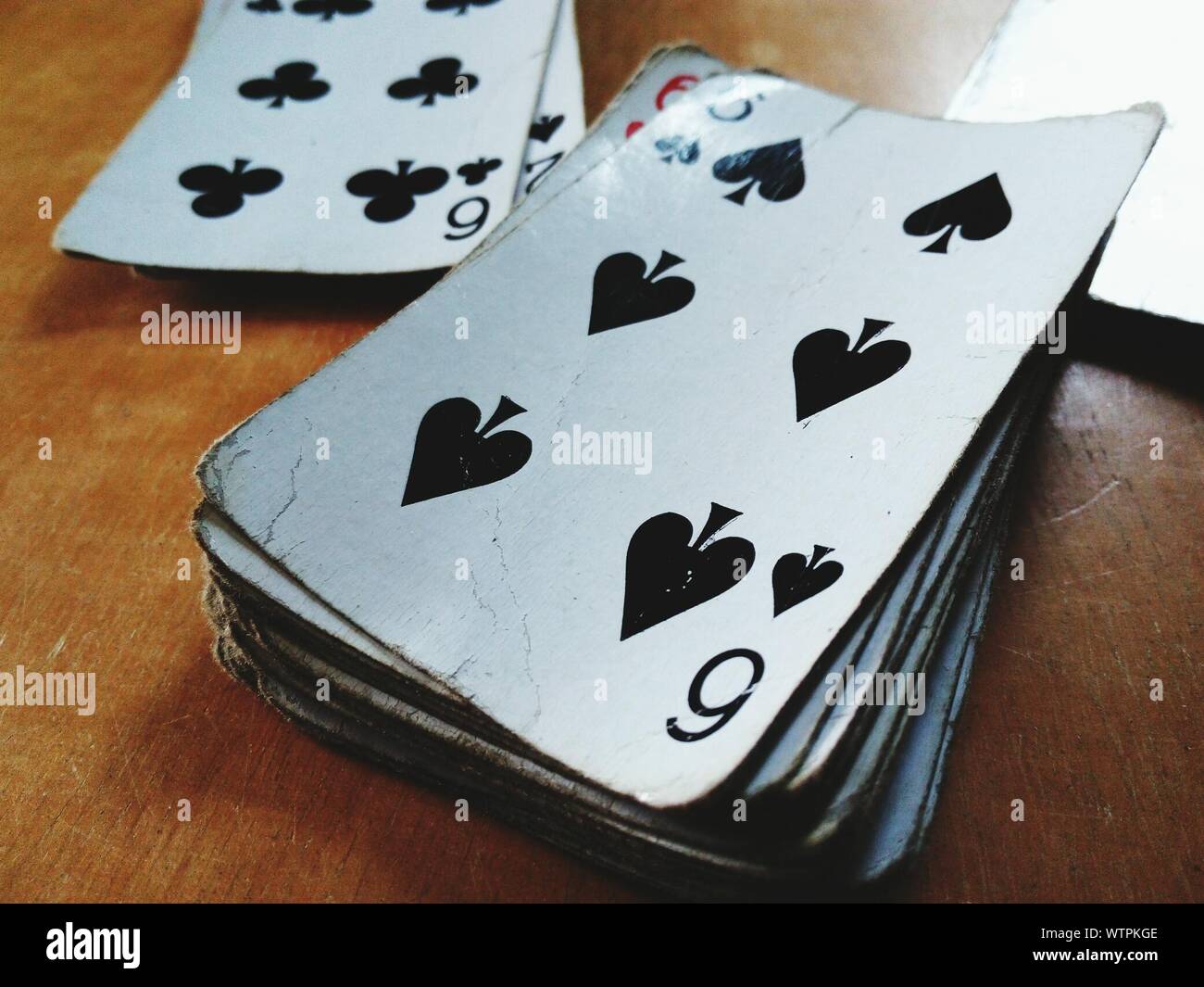 Close up playing cards hi-res stock photography and images - Alamy
