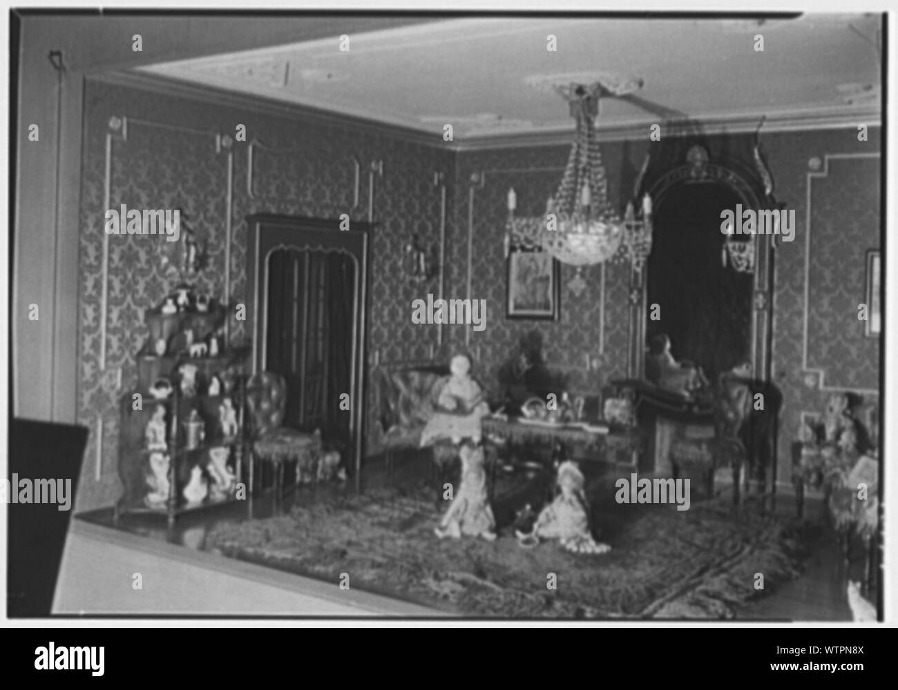 Mrs. Edward Titus (Mme Helena Rubinstein), residence at 895 Park Ave ...