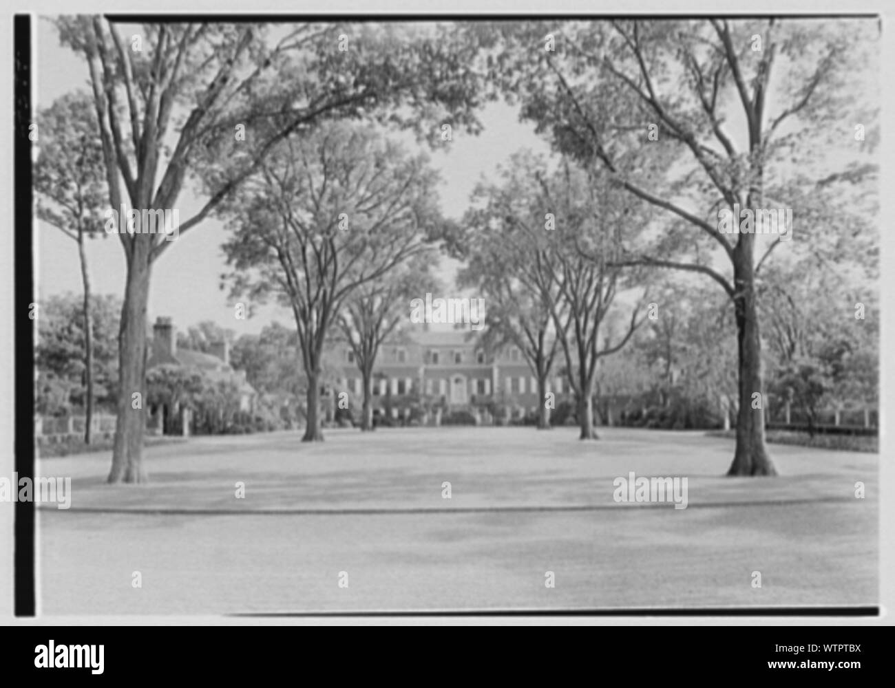 Mrs. Evelyn Marshall Field, residence in Syosset, Long Island Stock ...