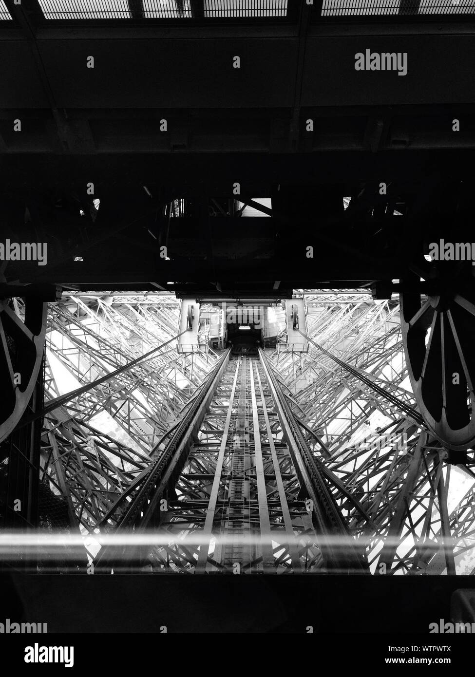 Eiffel tower elevator hi-res stock photography and images - Alamy Eiffel tower elevator hi-res stock photography and images - Alamy