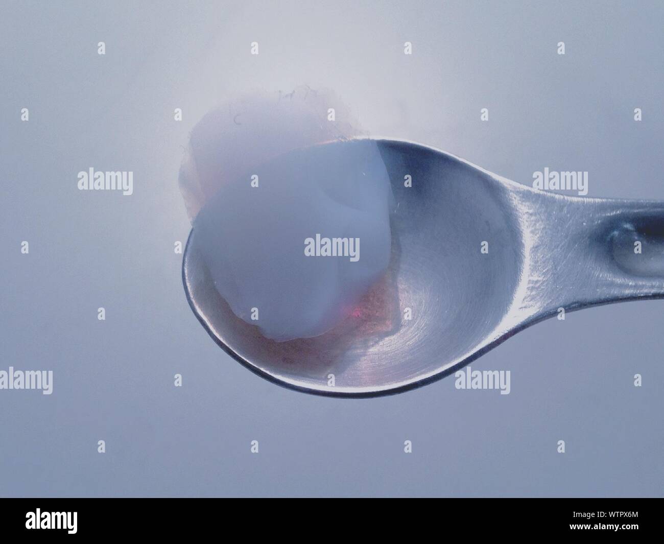 Aerogel High Resolution Stock Photography and Images - Alamy