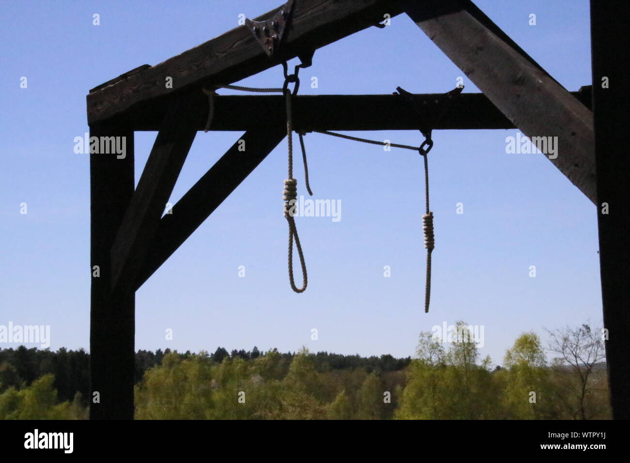 Gallows hanging rope hi-res stock photography and images - Alamy