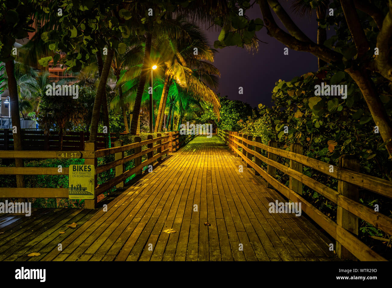 Boardwalk in Mid Beach, Miami Beach, USA Stock Photo - Alamy