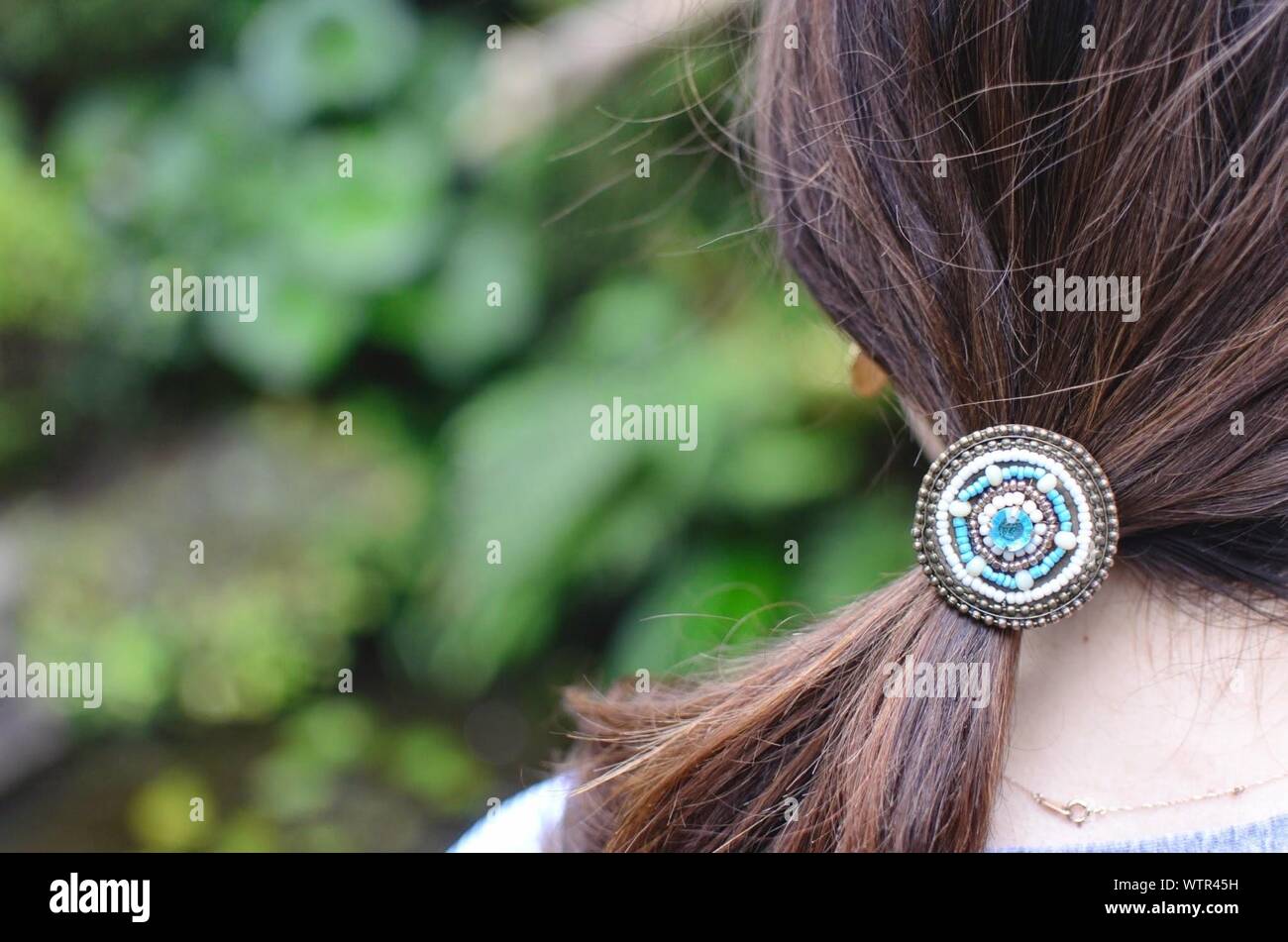 Hair pin woman hi-res stock photography and images - Alamy