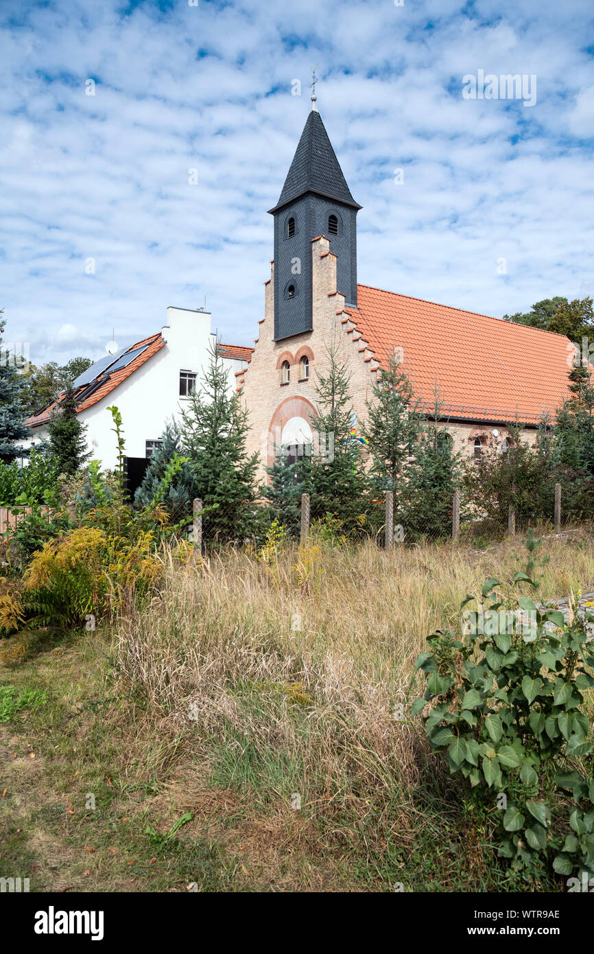 Wandlitz, Germany. 10th Sep, 2019. The catholic church St. Konrad in ...