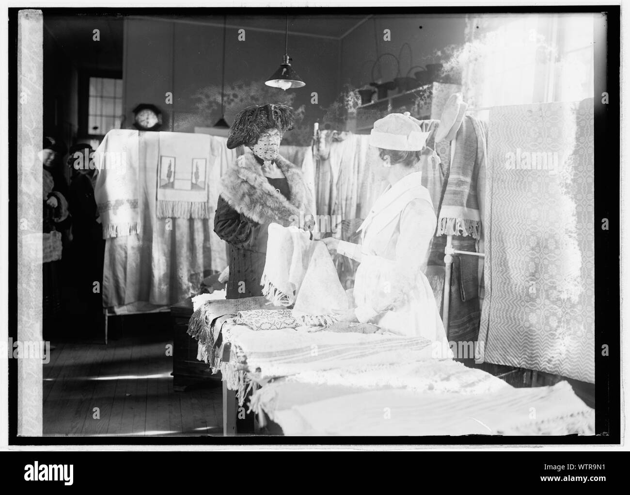 Mrs. Harding at Walter Reed, 11/30/21 Stock Photo - Alamy