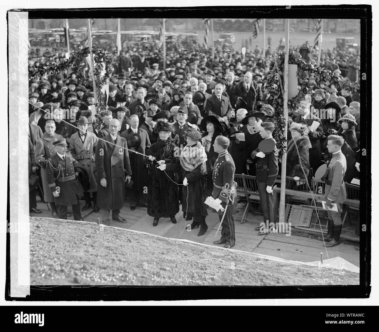 Mrs. Harding, Joanne de Arc statue, 1/6/22 Stock Photo - Alamy