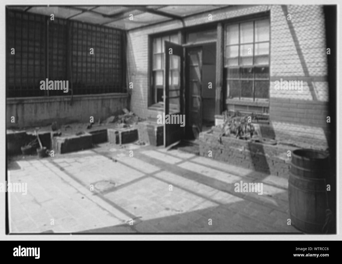 Mrs. Hazelton, residence at 7 Gracie Sq., New York City Stock Photo - Alamy