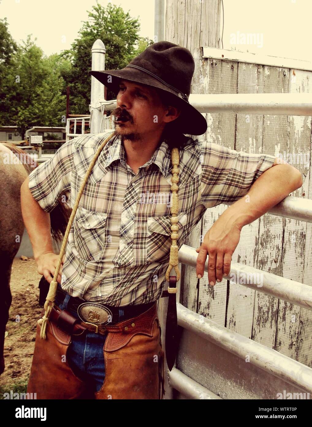 Cowboy farm hi-res stock photography and images - Alamy