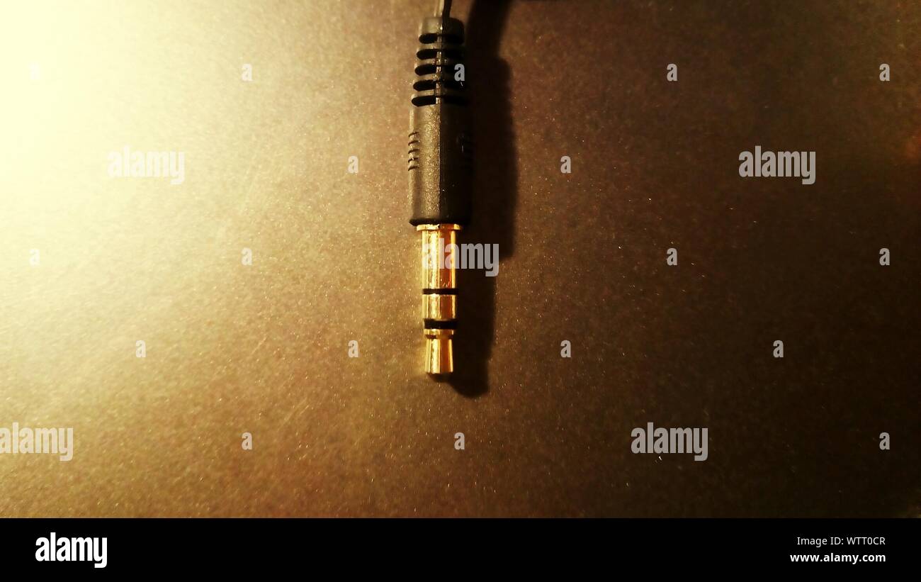 Interconnect plug hi-res stock photography and images - Alamy