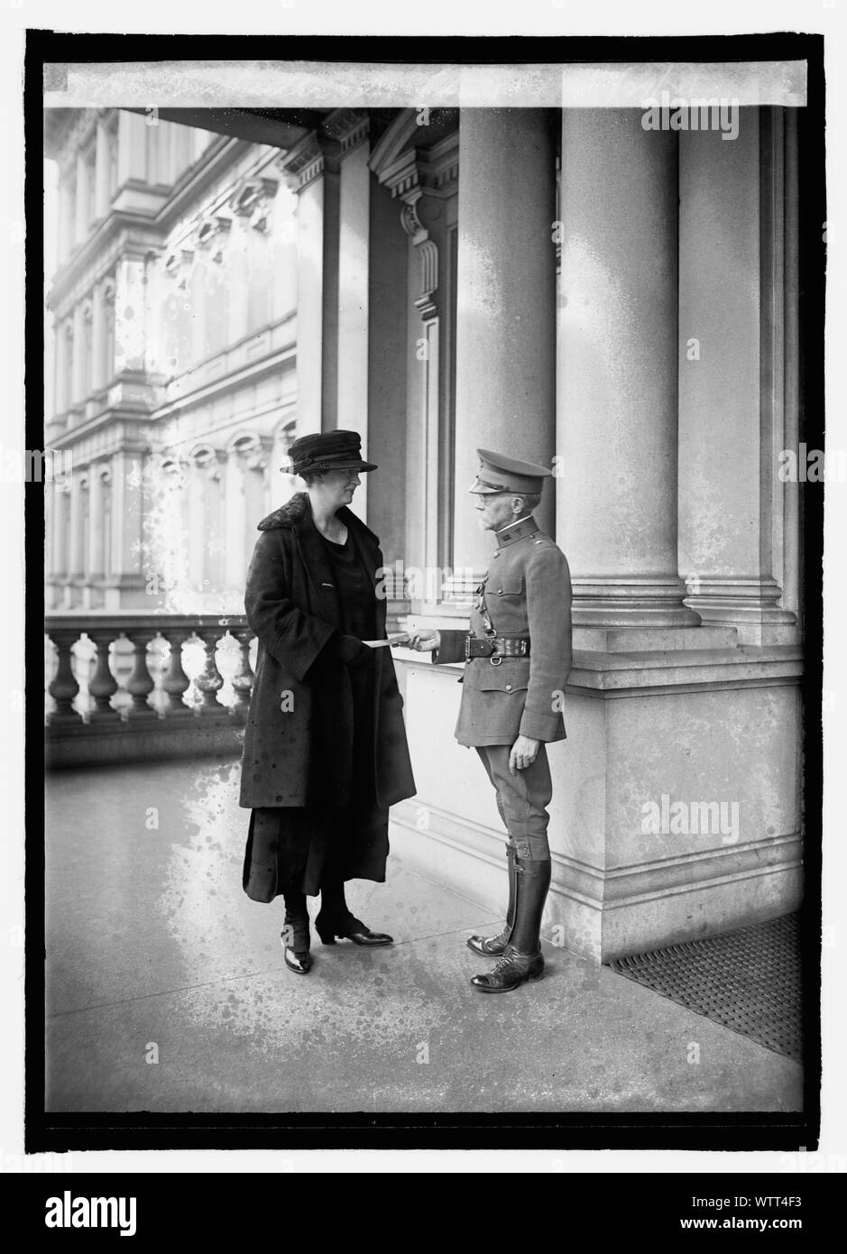 Dr sawyer hi-res stock photography and images - Alamy