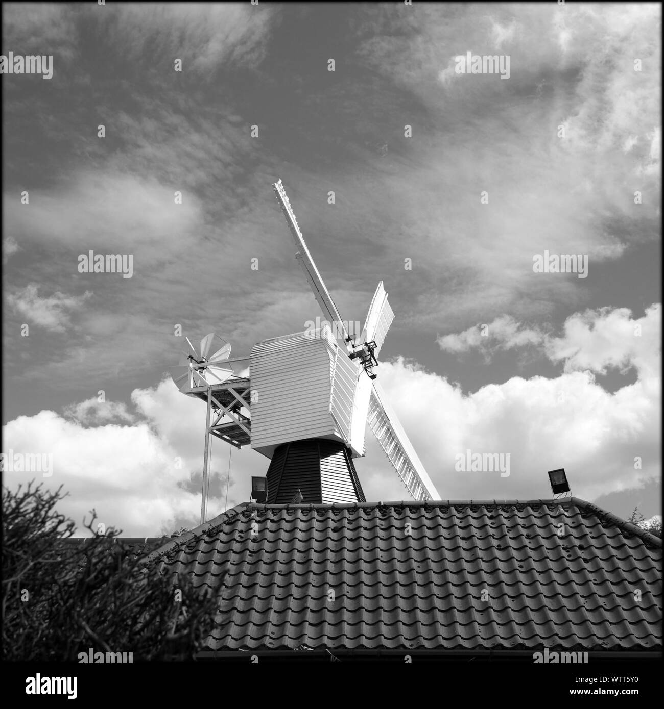 Windmill roof house hi-res stock photography and images - Alamy