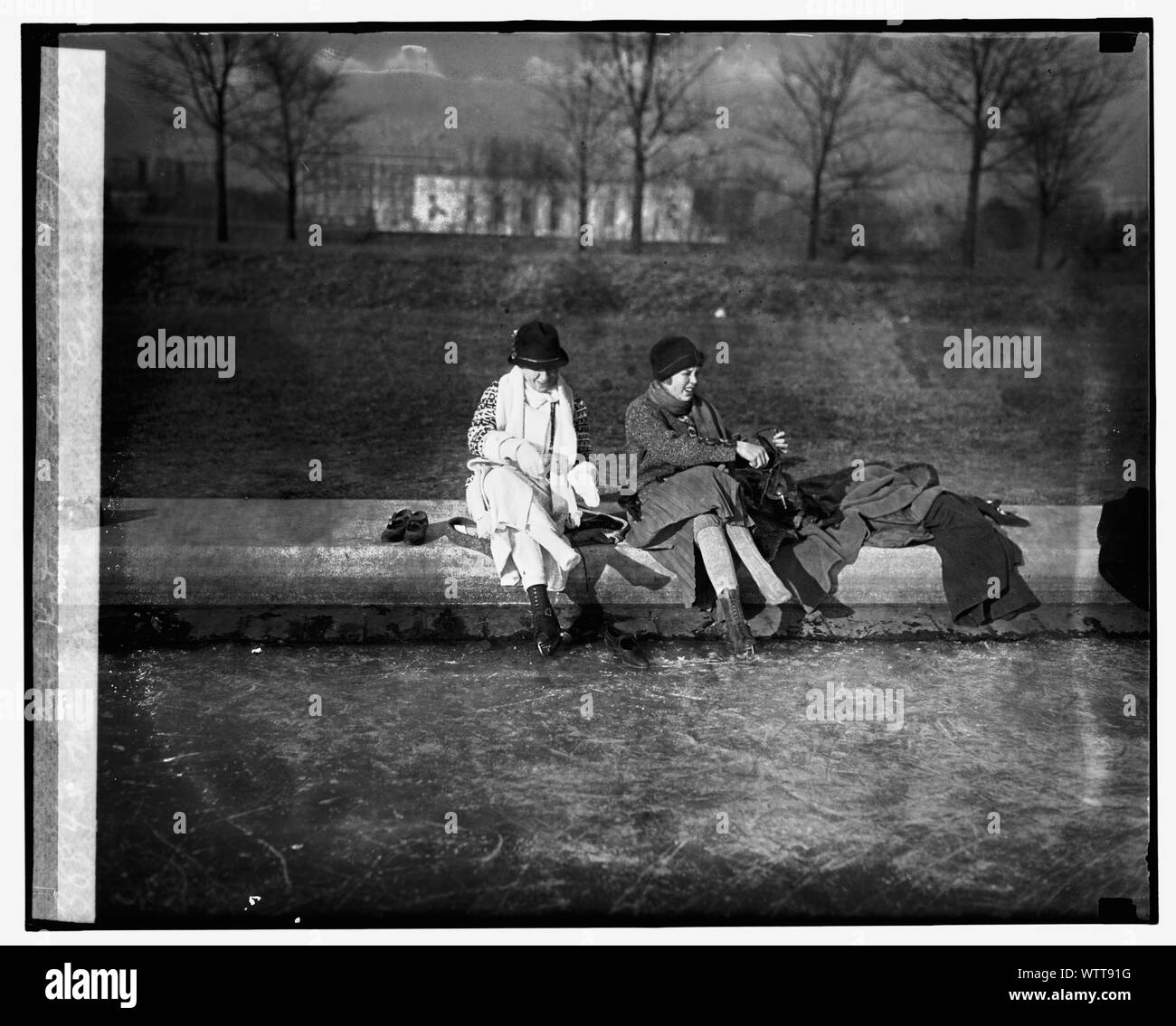 Mrs. Manderville Carlisle and Katherine Carlisle, 12/29/25 Stock Photo ...