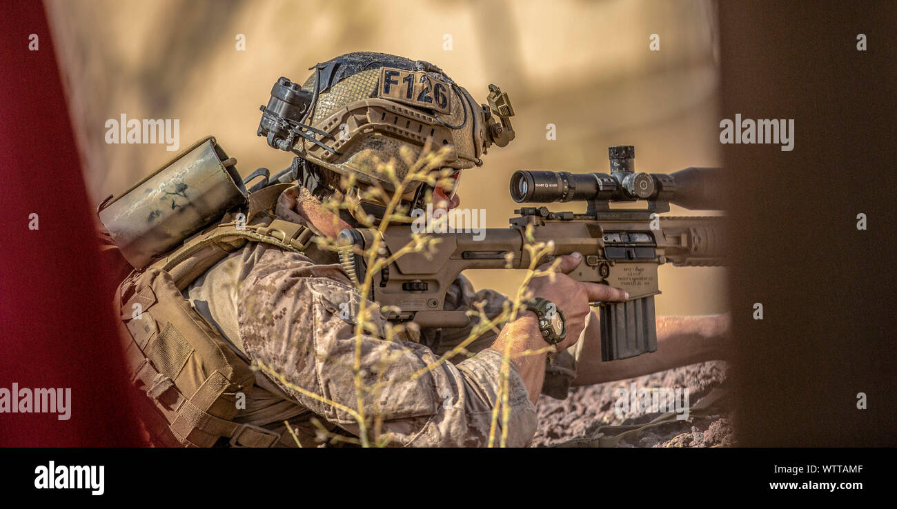 190827-M-QR315-1092 JORDAN (Aug. 27, 2019) A U.S. Marine with the ...