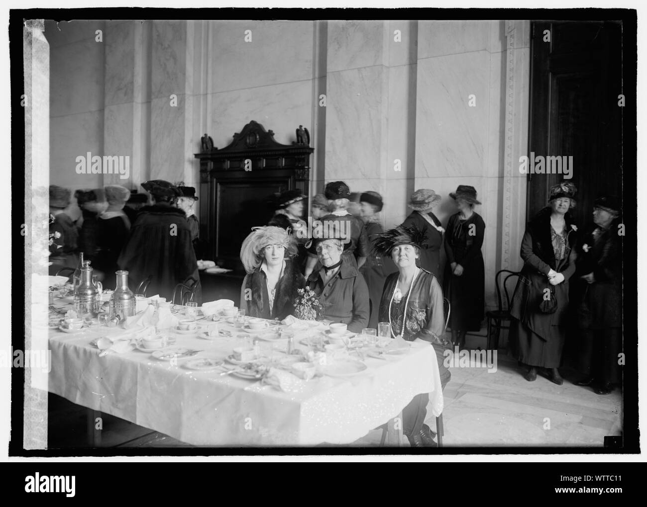 Mrs. McLean, Mrs. Harding, & Mrs. Marshall, [12/7/20] Stock Photo - Alamy