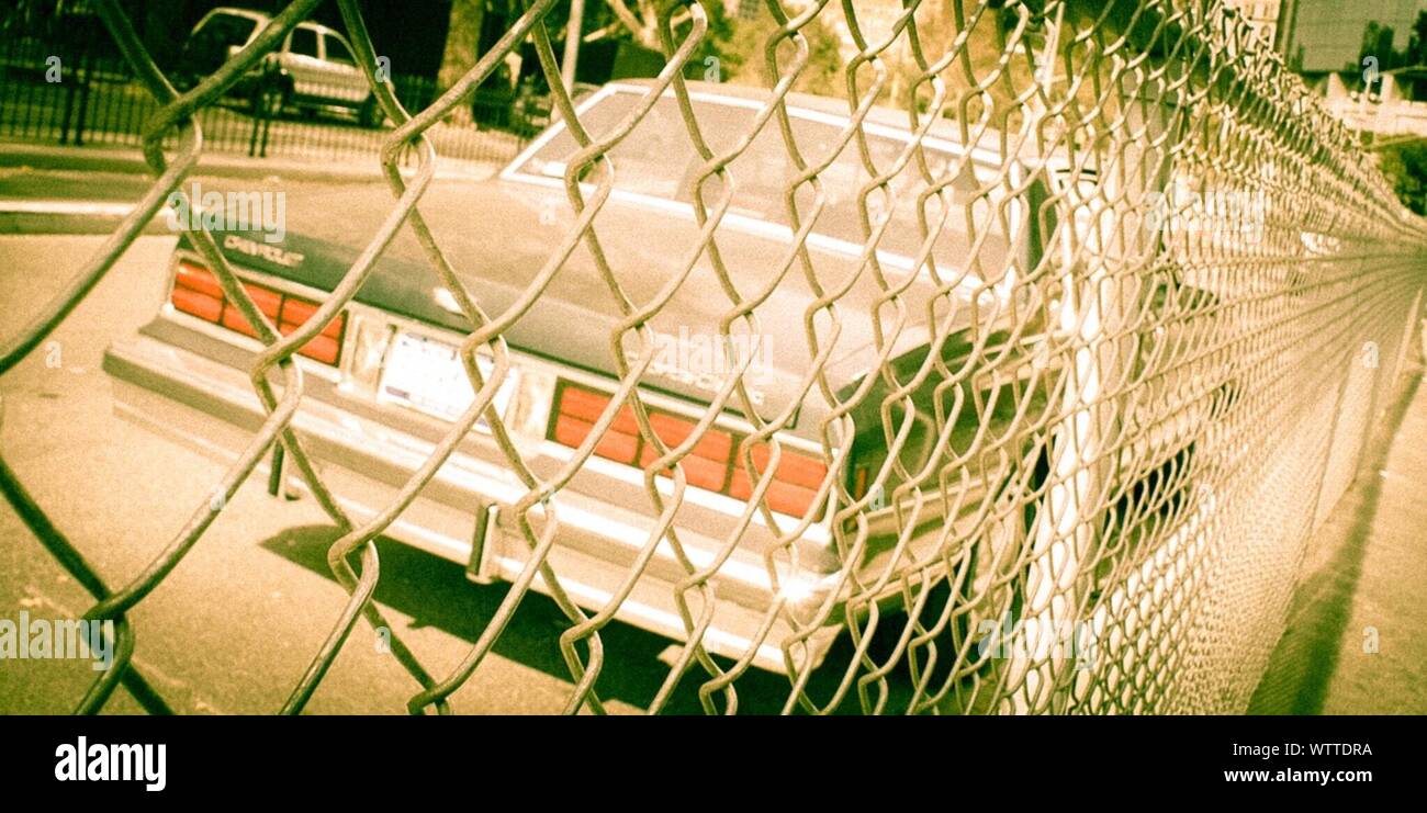 Car fence hi-res stock photography and images - Alamy