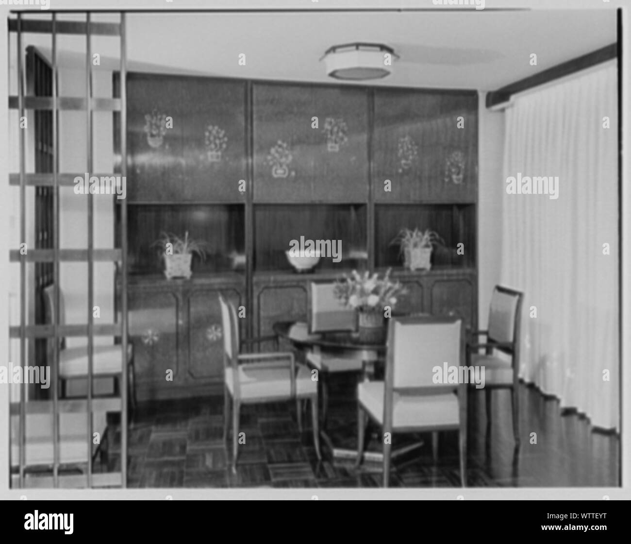 Mrs. Neumann, residence at 200 Central Park South, New York Stock Photo ...