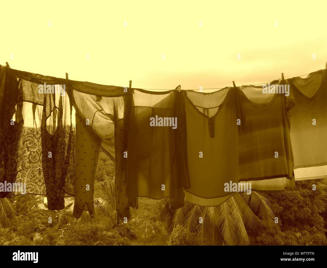 Clothes lines hi-res stock photography and images - Alamy