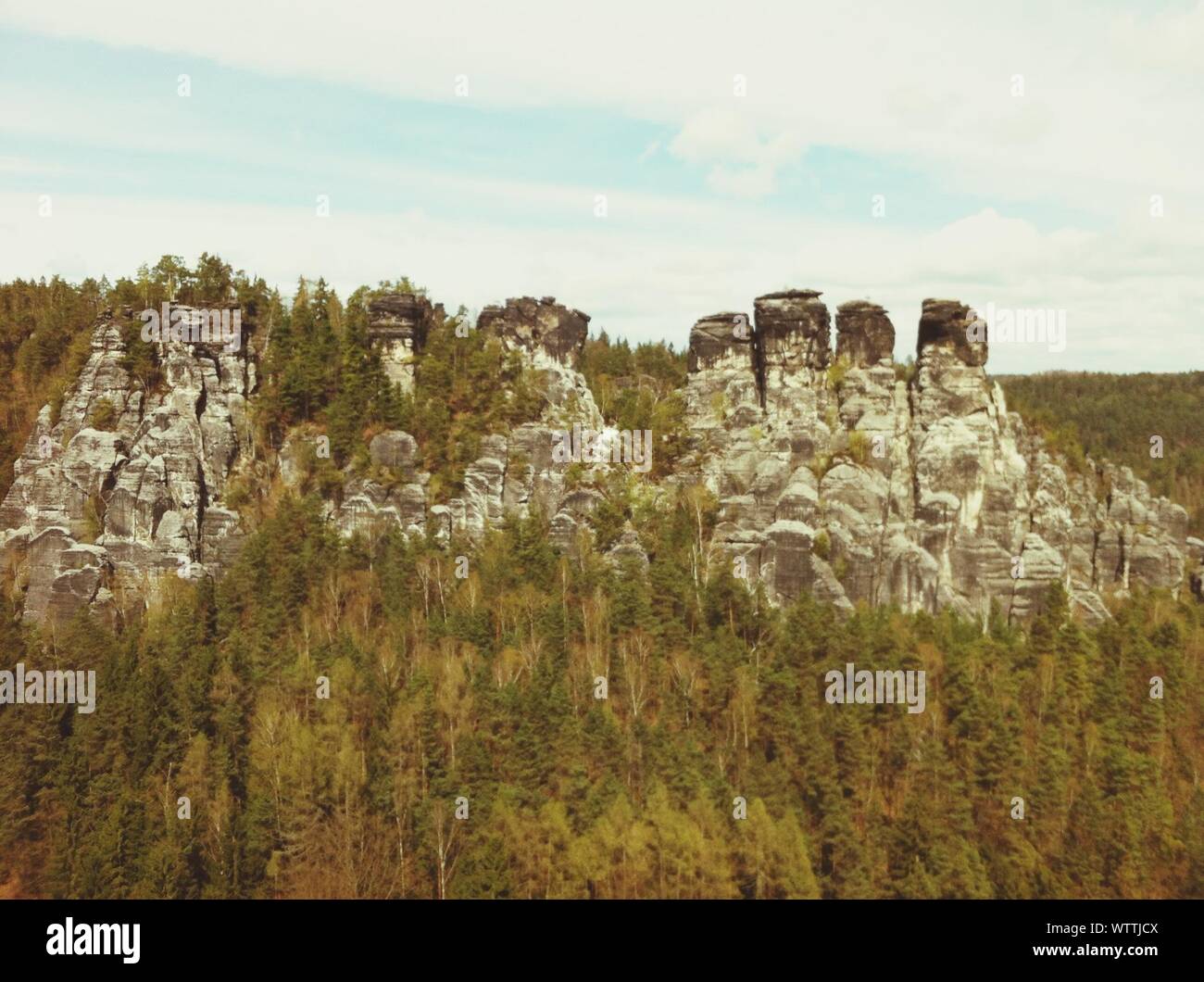 Sedimentary cliffs hi-res stock photography and images - Alamy