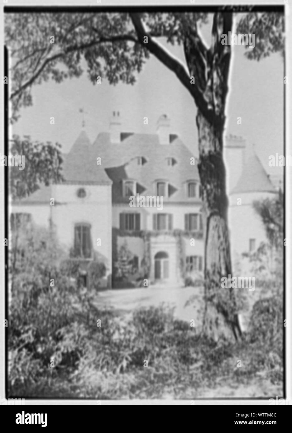 Mrs. Pierre Lorillard, residence in Tuxedo Park, New York Stock Photo ...