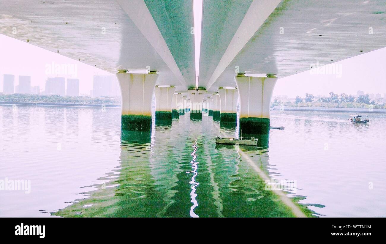 Under the river hi-res stock photography and images - Alamy