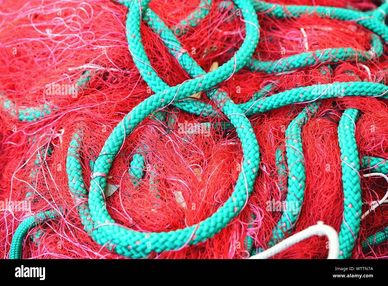 Colored ropes hi-res stock photography and images - Alamy